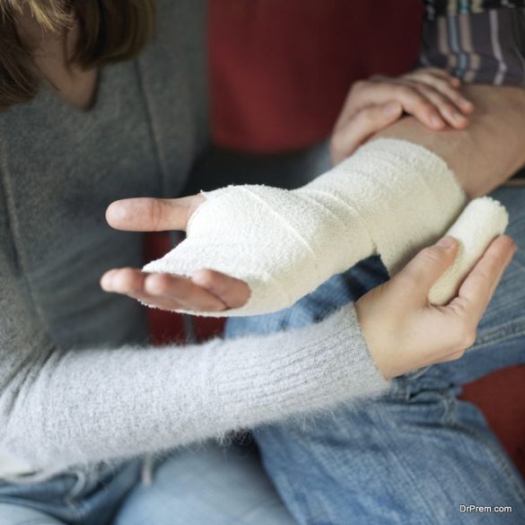 How to Treat Minor Injuries at Home After A Car Accident